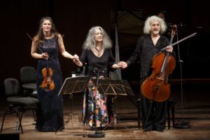 Das Trio Janine Jansen, Martha Argerich, Mischa Maisky begeistert auf ...